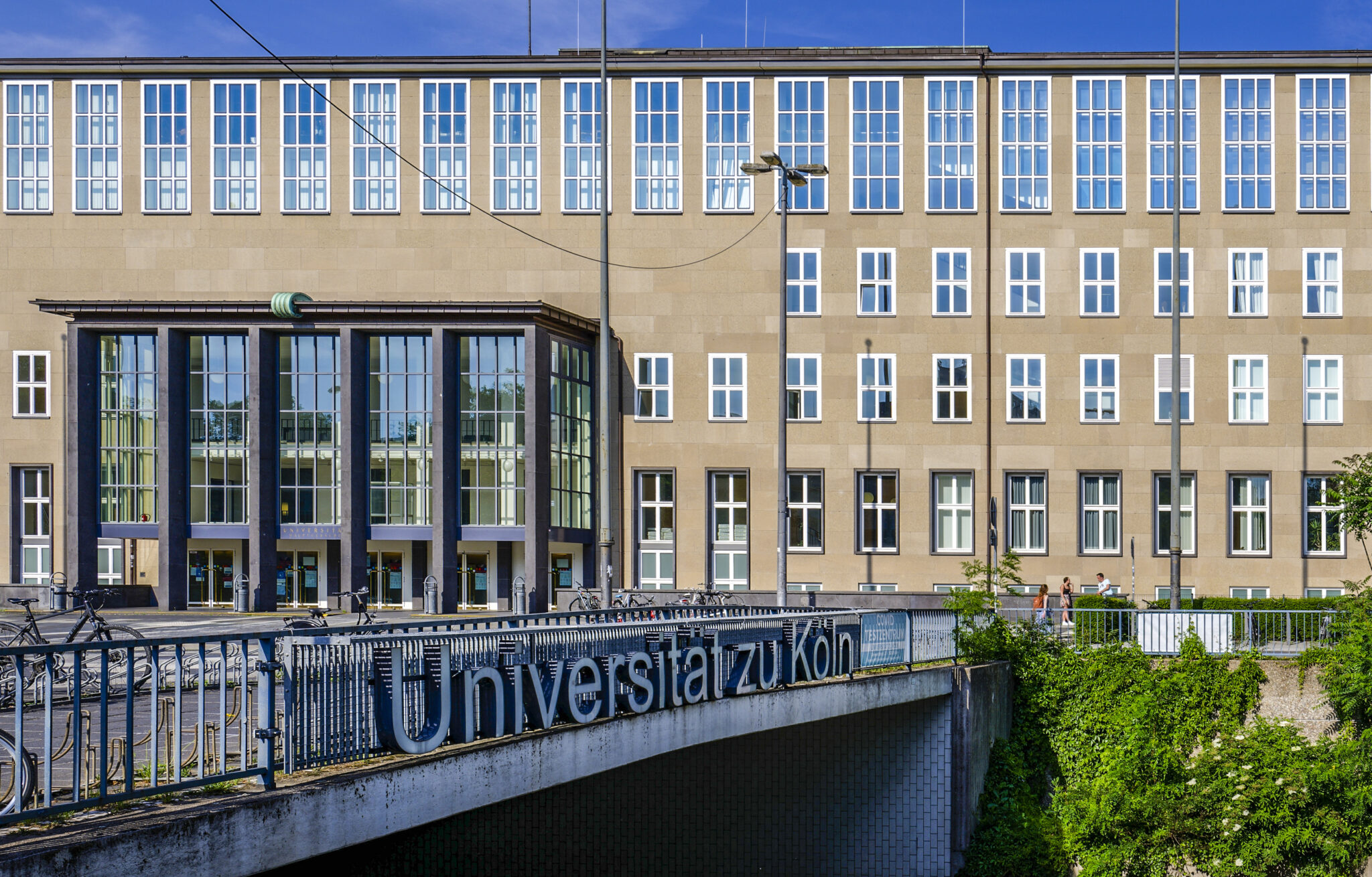 ケルン大学 正規留学 & DSH準備コース - Pfadfinder24